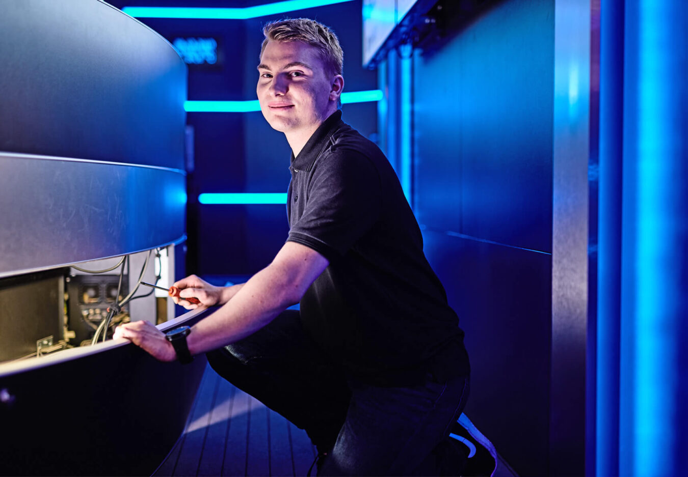 Defense control room & command center solutions | JST Jungmann